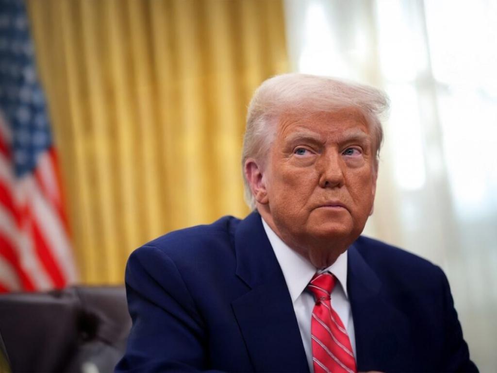 After Hilary Clinton, Elizabeth Warren, Now Chris Coons Accuses The ...